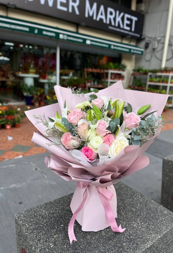 Isabelle Flower Bouquet - New Flower Market